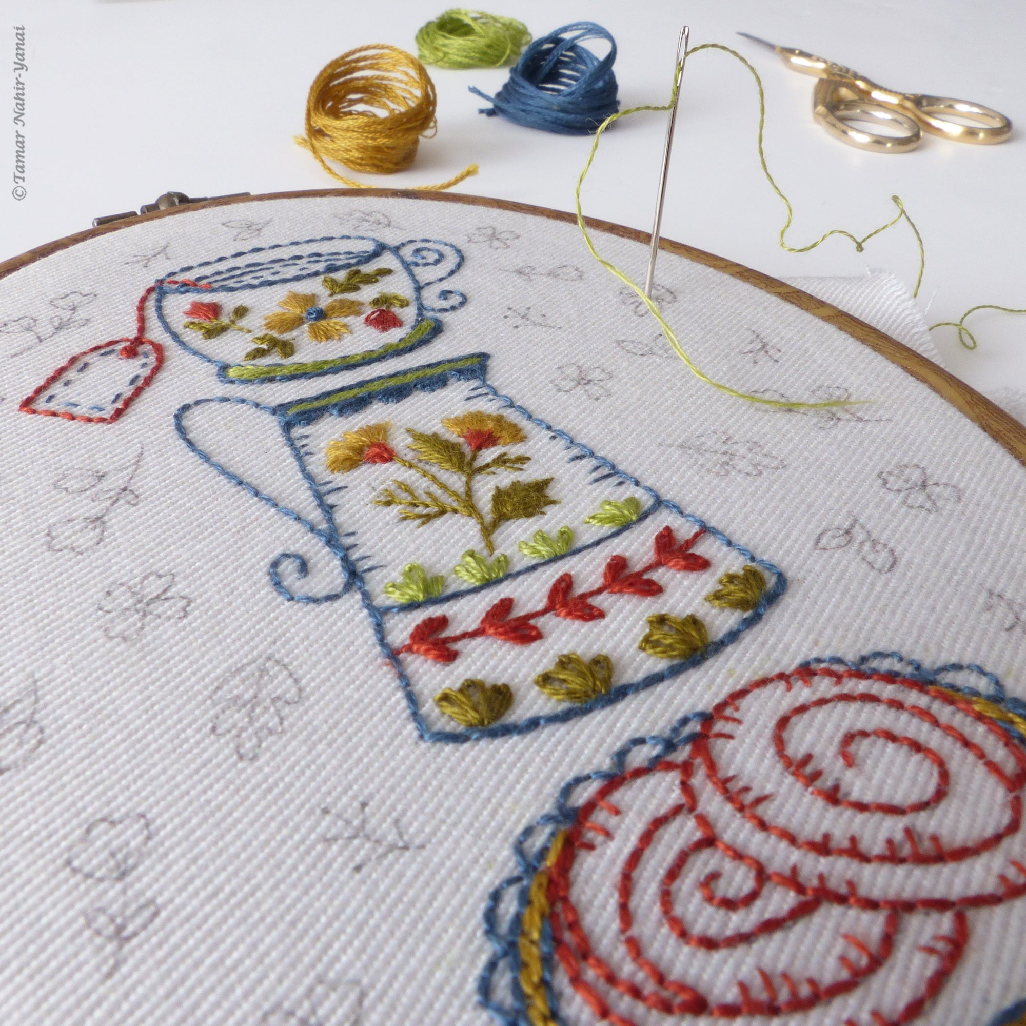 Autumn Vaze - 4" embroidery kit – Tamar Nahir-Yanai